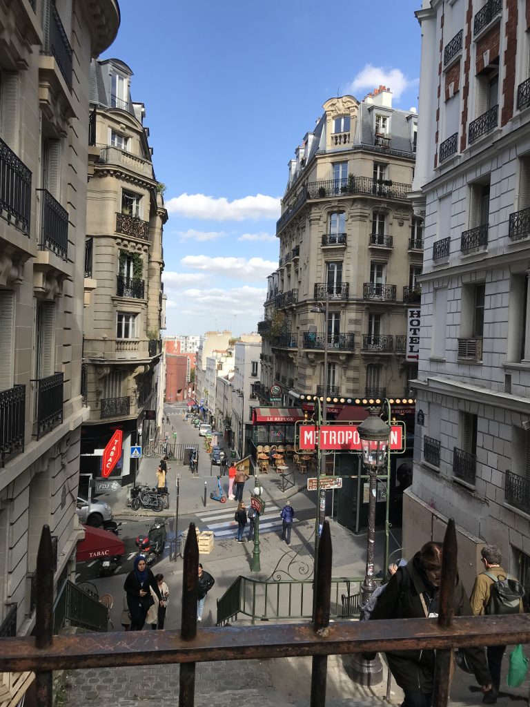 パリのバスあれこれ 市バス40番に乗ってモンマルトルへ | JALPAKインターナショナル ヨ－ロッパ