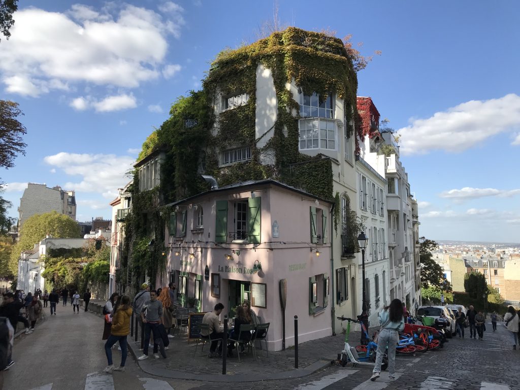 パリのバスあれこれ 市バス40番に乗ってモンマルトルへ | JALPAKインターナショナル ヨ－ロッパ